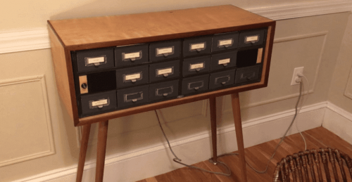 Vaka yako yekudyidzana memorabilia desktop neArduino