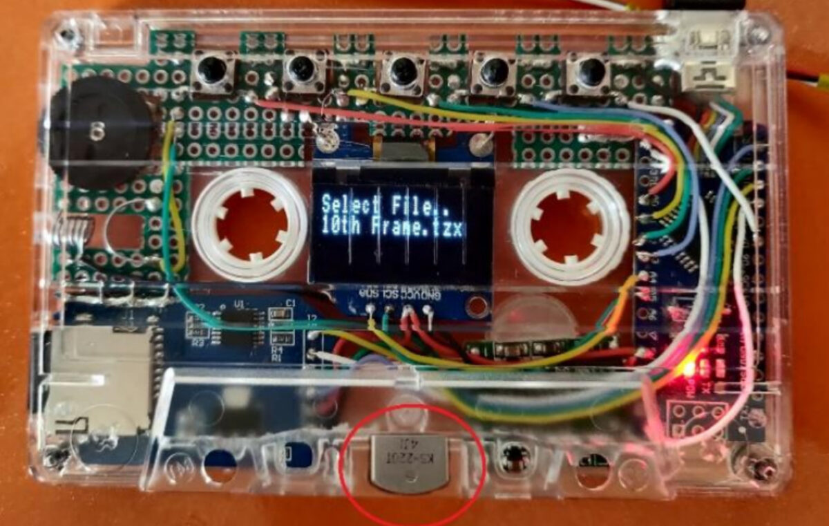 TZXDuino: an Arduino board in a cassette for ZX Spectrum software