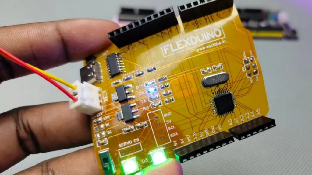Flexduino: un Arduino UNO flexible
