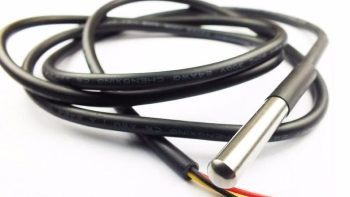 DS18B20: Fitur Sensor Suhu