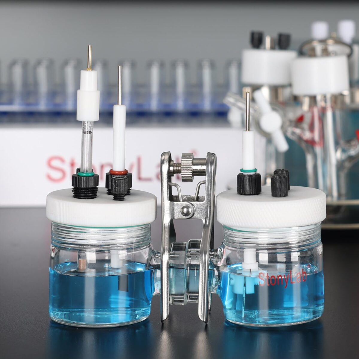 Célula electrolítica activa: qué es, cómo funciona y aplicaciones prácticas